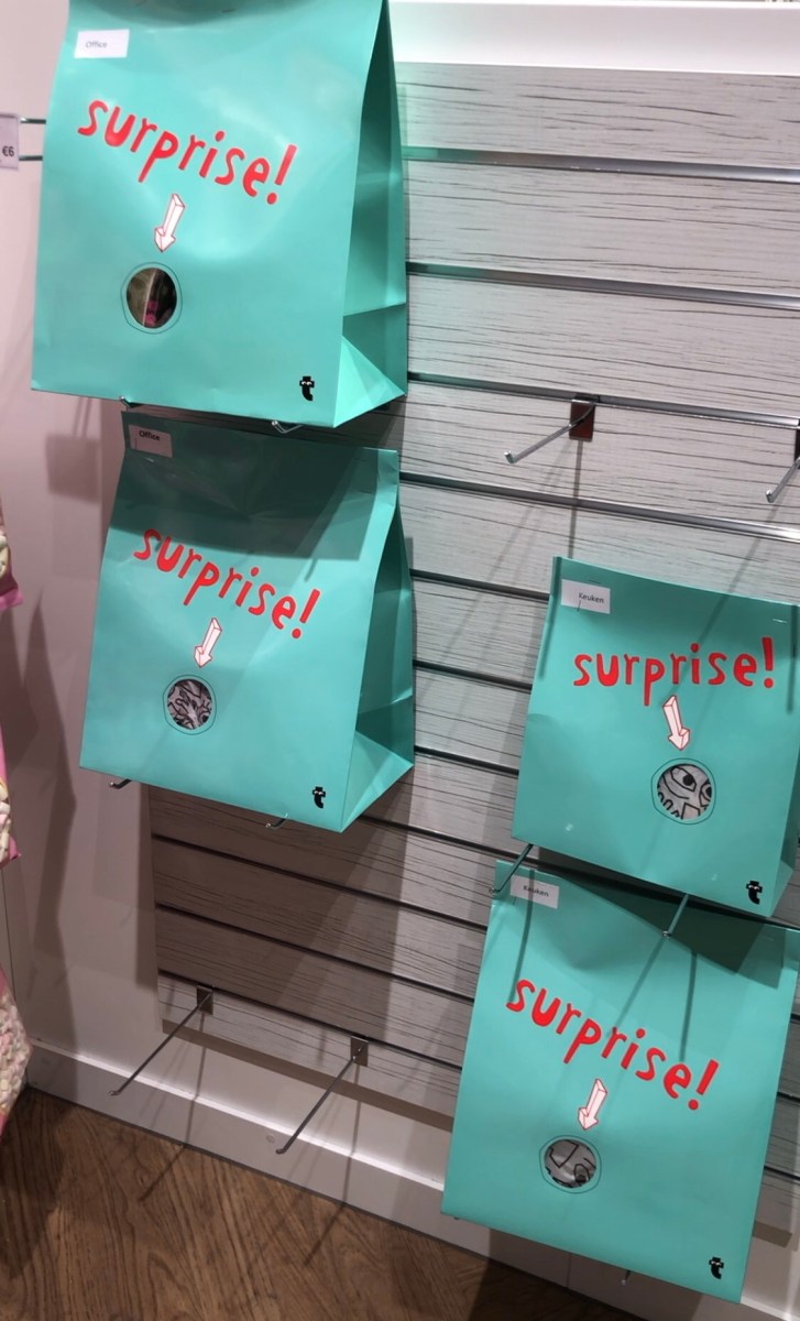 Inhoud Surprise bag Flying Tiger. – Forever38.com